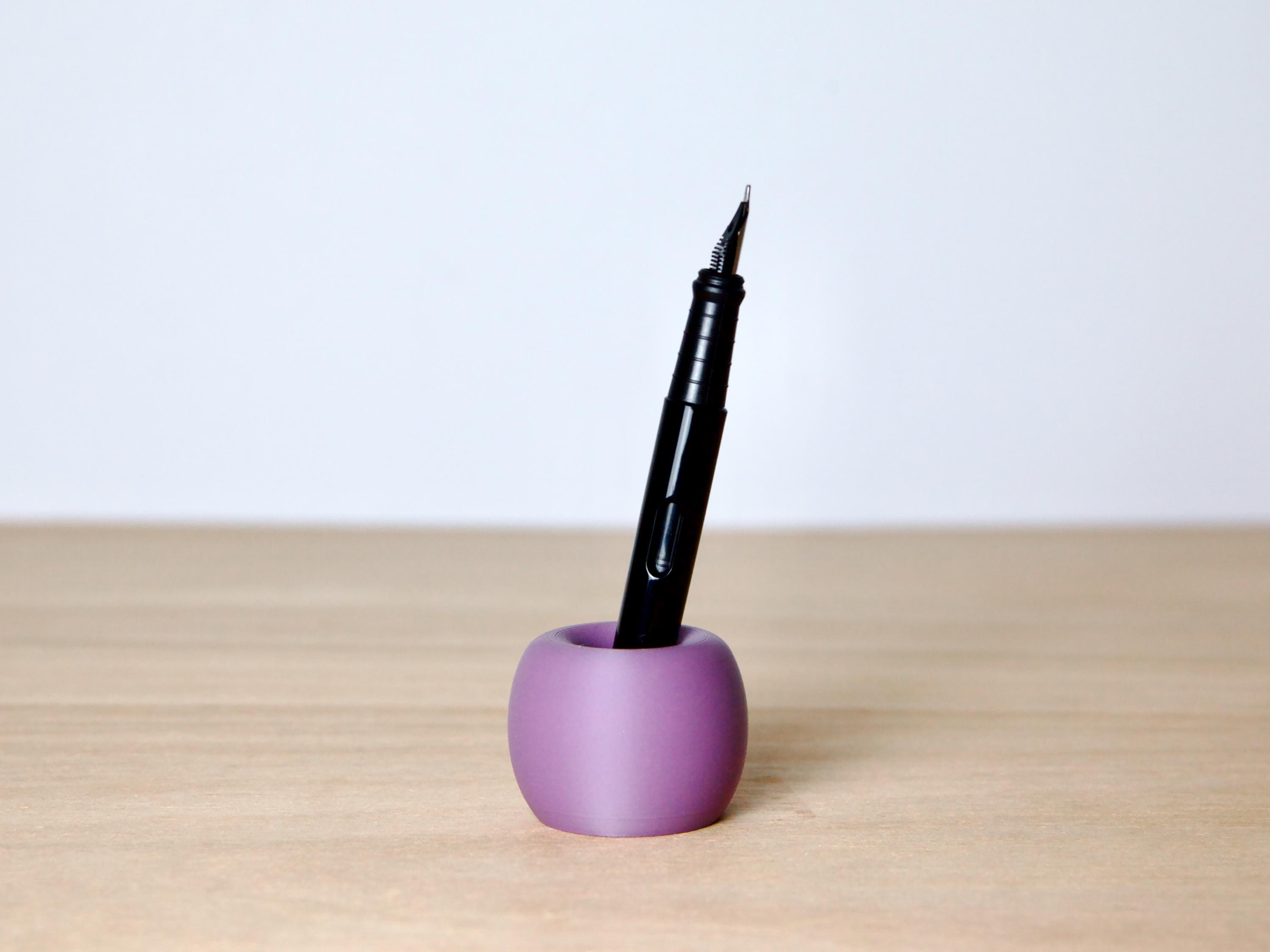 Minimalist & Elegant Pen Holder - Modern Sleek Japandi Stand - Low ...