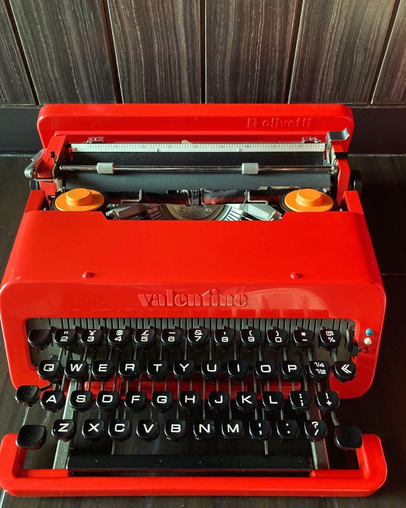 Olivetti Valentine Typewriter Italy 1969 - Etsy