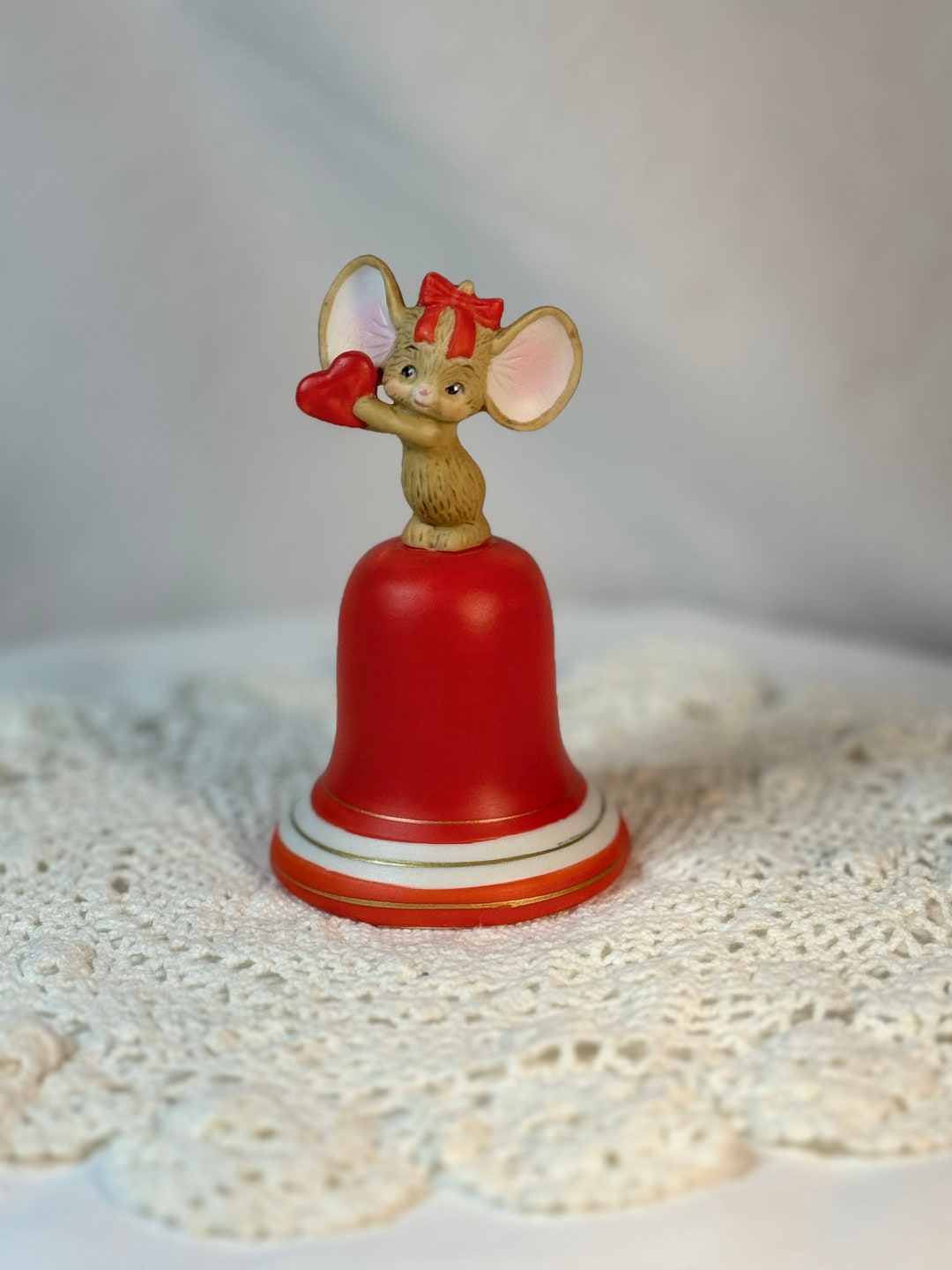 Vintage LEFTON Valentines Hand Painted MOUSE BELL Figurine With Heart ...