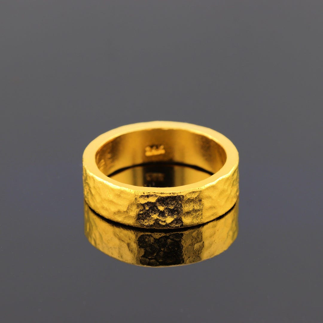 24k Gold Hammered Band Ring. 6mm Solid Yellow 9999 Gold Wedding Ring ...