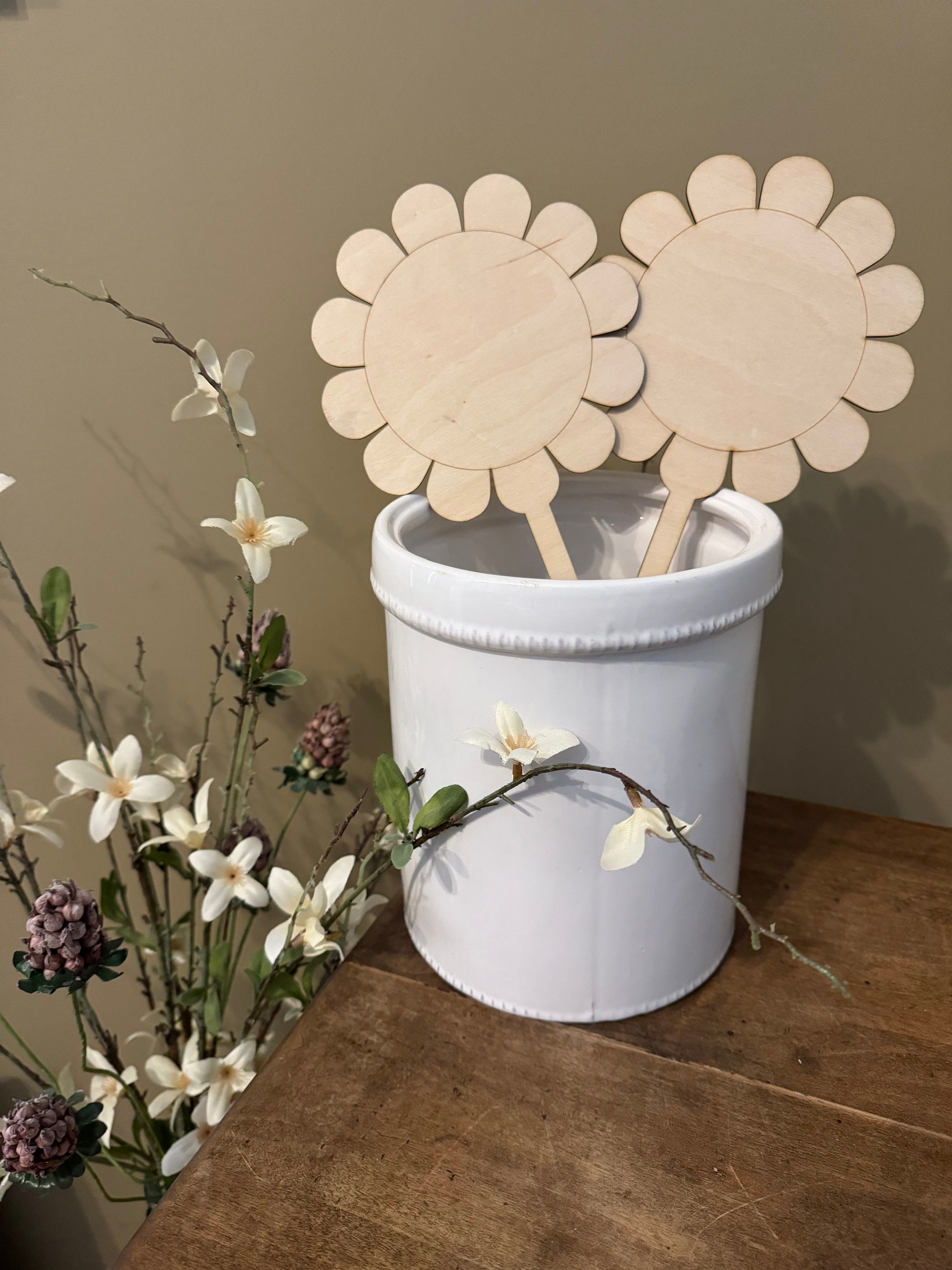 Daisy Stemmed Roundabout - Etsy
