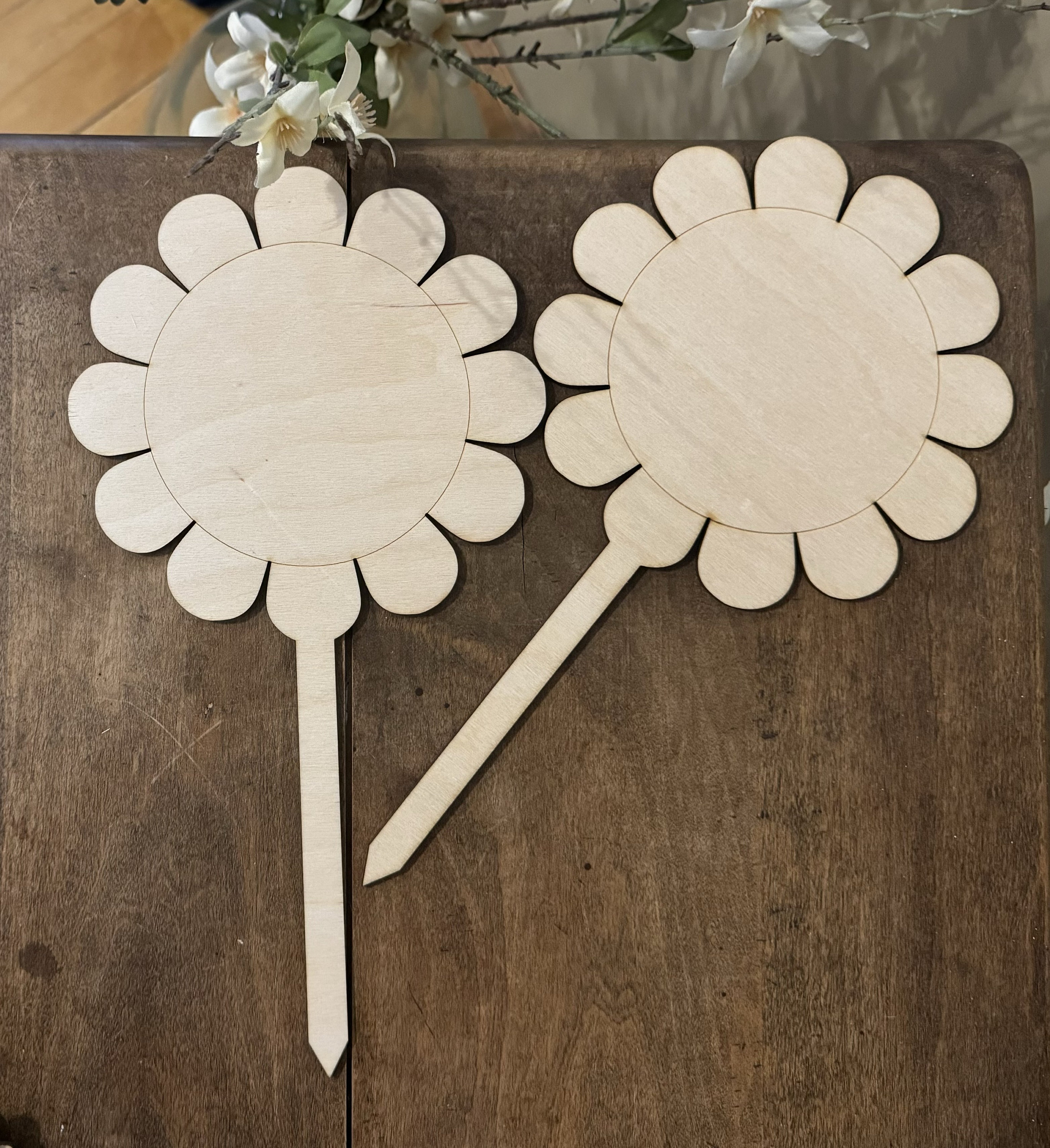 Daisy Stemmed Roundabout - Etsy
