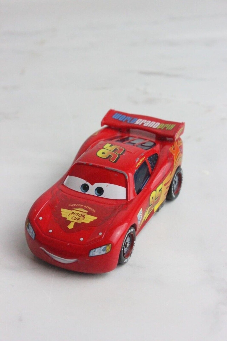 Disney Cars 95 Lightning Mcqueen World Grand Prix Disney Pixar Mattel ...
