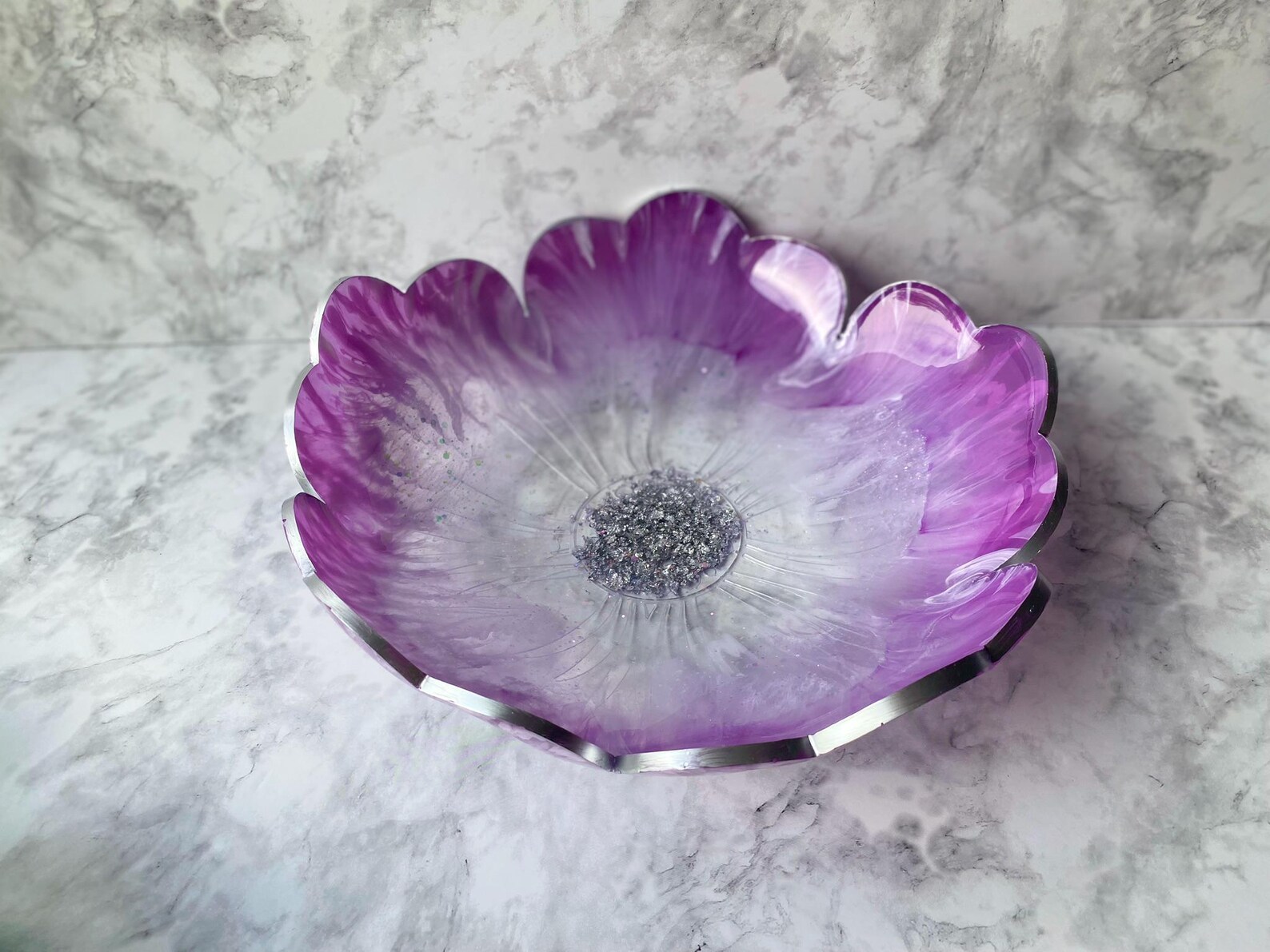 Handmade Large Resin Bowl: Decorative Tray, Fruit Bowl - Etsy
