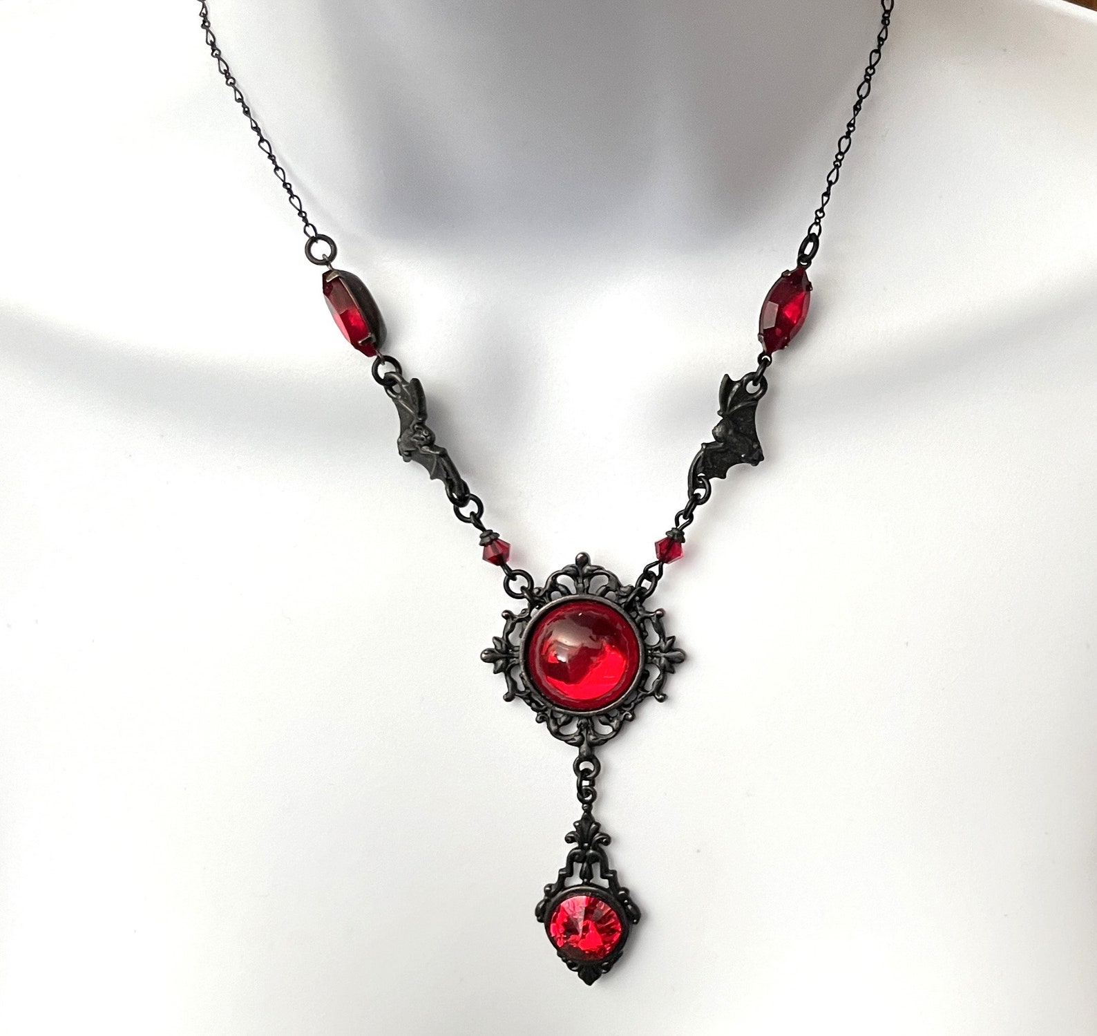 Black and Red Crystal Gothic Victorian Necklace Vampress Red and Black ...