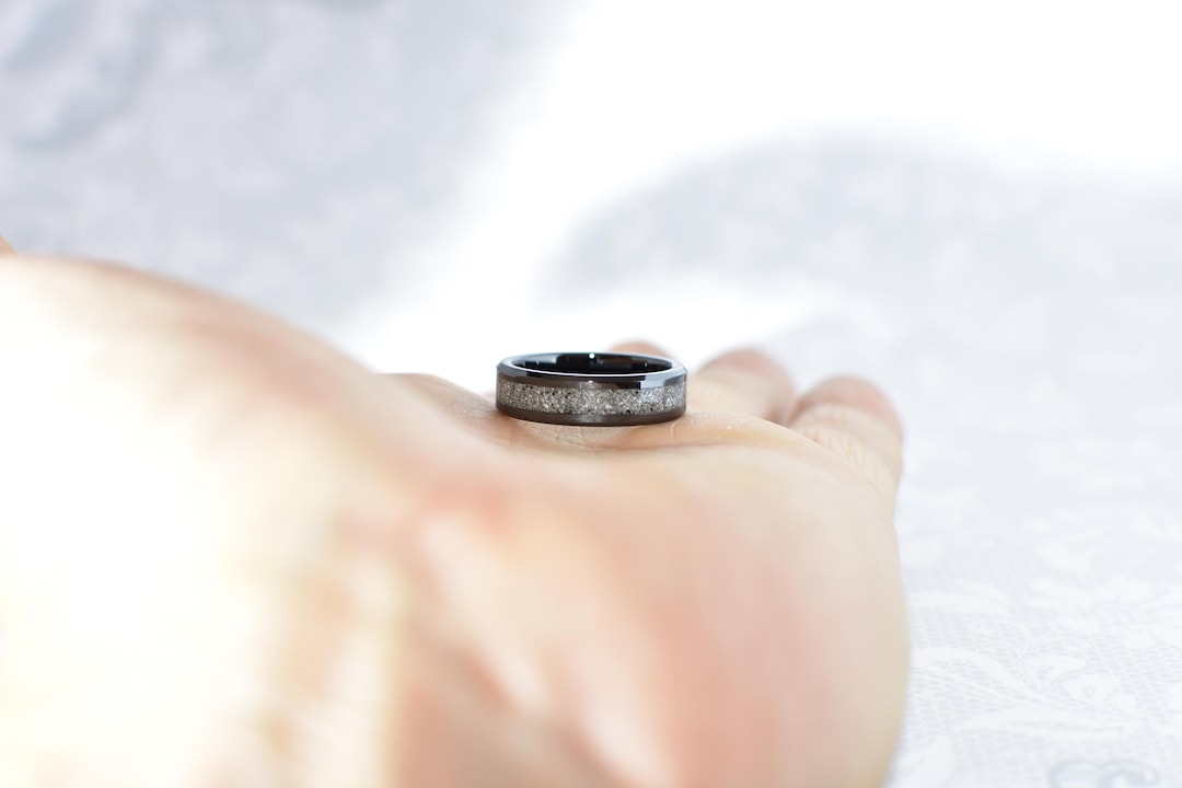 Memorial Ash Ring – Elegant Keepsake Jewelry for Pet or Human Cremation ...