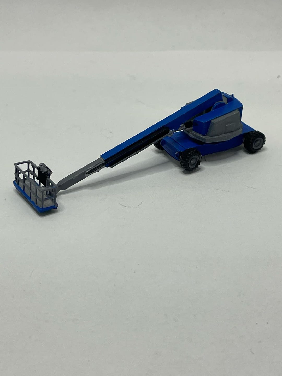 N Scale Sky Jack Man Lift 4x4 Kit - Etsy