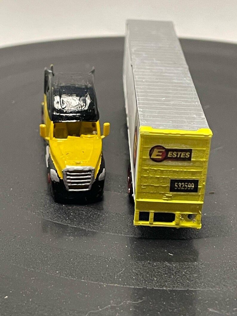 N Scale Estes Custom Freightliner Cascadia Set - Etsy