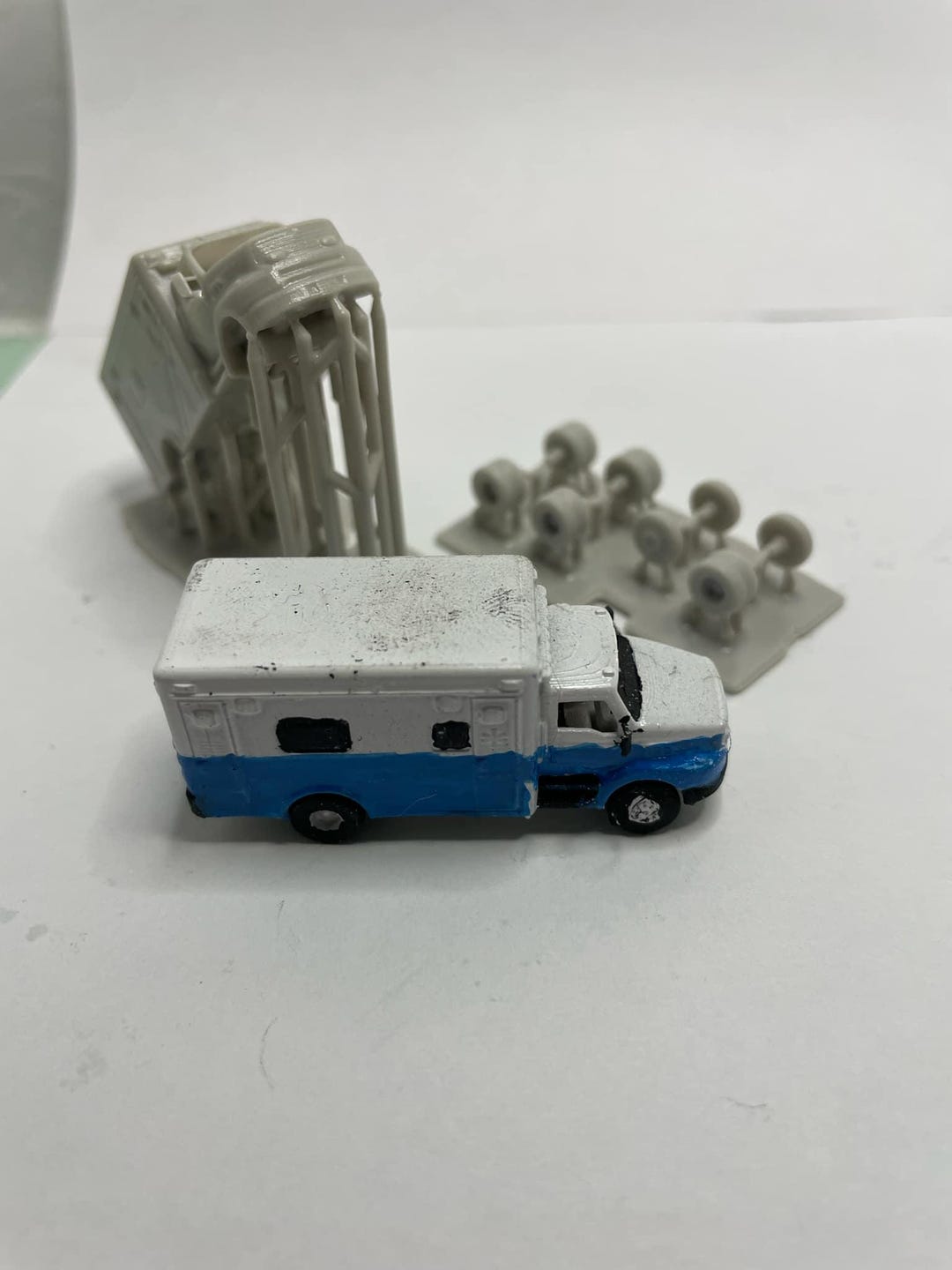 N Scale Ambulance Kit - Etsy