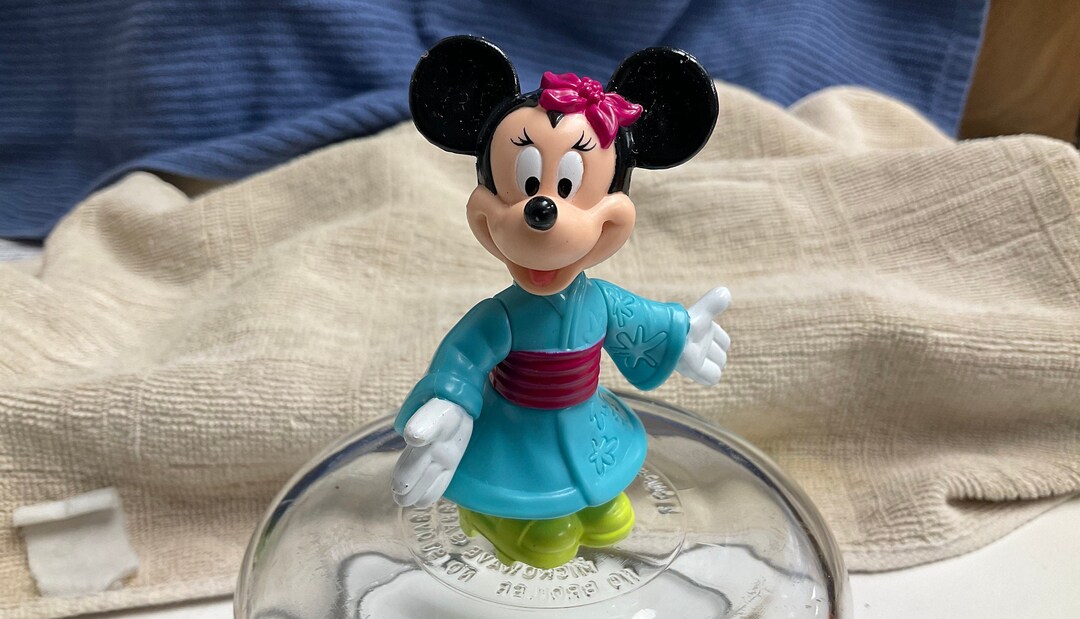 Minnie Mouse in a Kimono, EPCOT Center Figure - Etsy