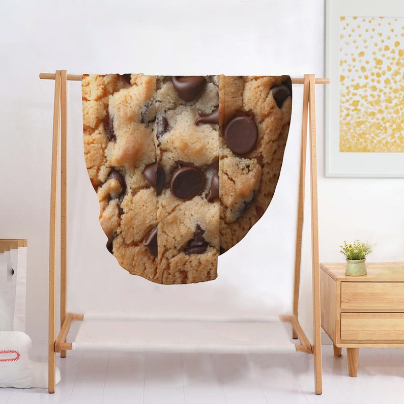 Novelty Chocolate Chip Cookie Round Blanket - Soft, Warm & Cozy Throw ...