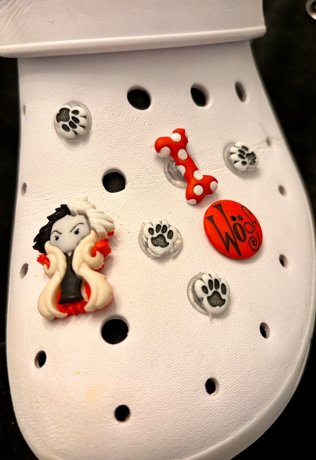 Cruella Deville Croc Buttons set of 7 - Etsy