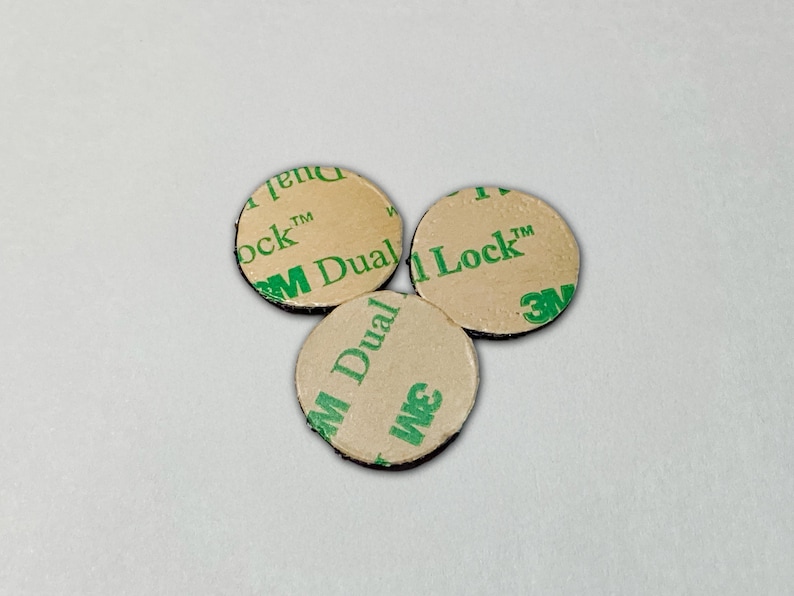 Swappable Badge Reel Adapter: Interlocking Discs, Self-adhesive for ...