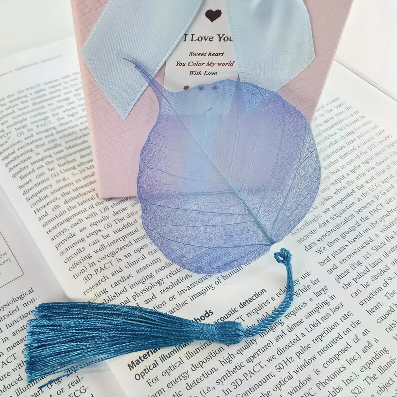 Leaf Bookmark Handmade With Real Leaves From Tree: Rustic Nature Page ...