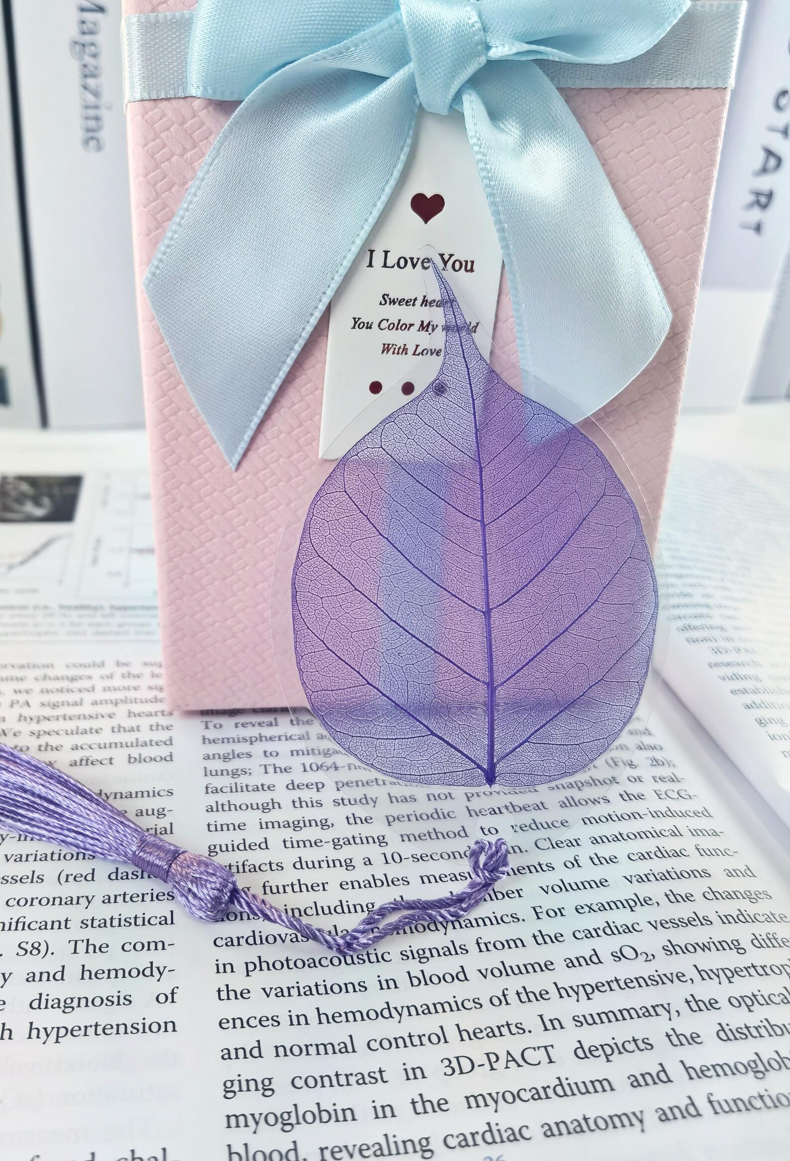 Leaf Bookmark Handmade With Real Leaves From Tree: Rustic Nature Page ...