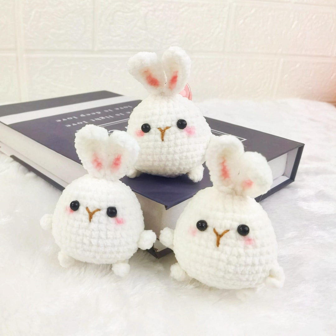 Handcrafted Amigurumi Mini Bunny Keychain: Adorable Bunny Easter ...
