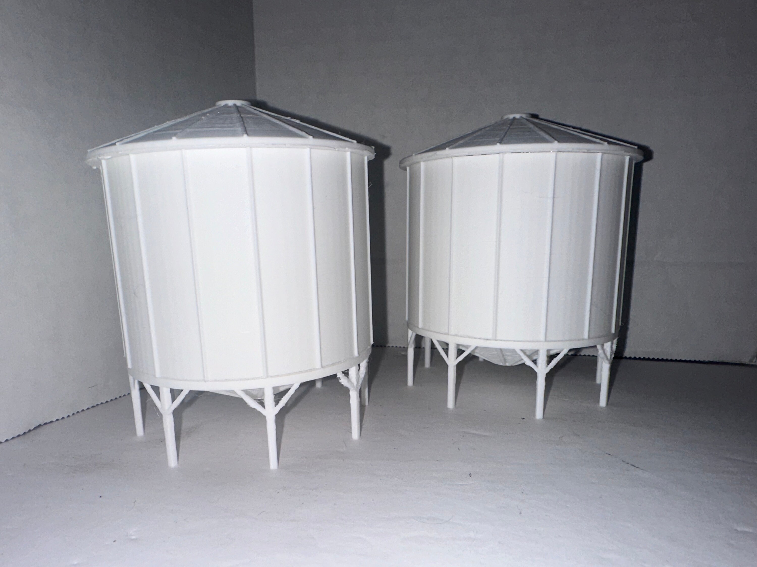 HO Scale Grain Bin Dryer / Farm Storage 2-pack Detailed Model 1:87 ...