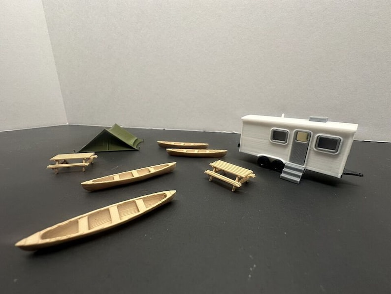 HO Scale Camping Set With 1:87 Camper / Mobile Home RV, Canoes, Tent ...