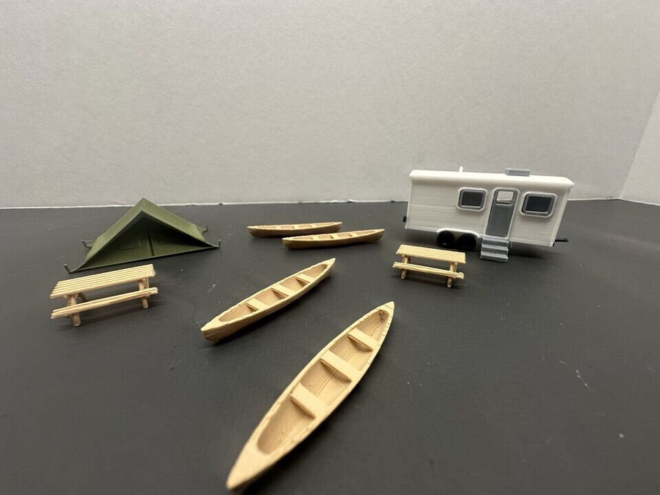 HO Scale Camping Set With 1:87 Camper / Mobile Home RV, Canoes, Tent ...