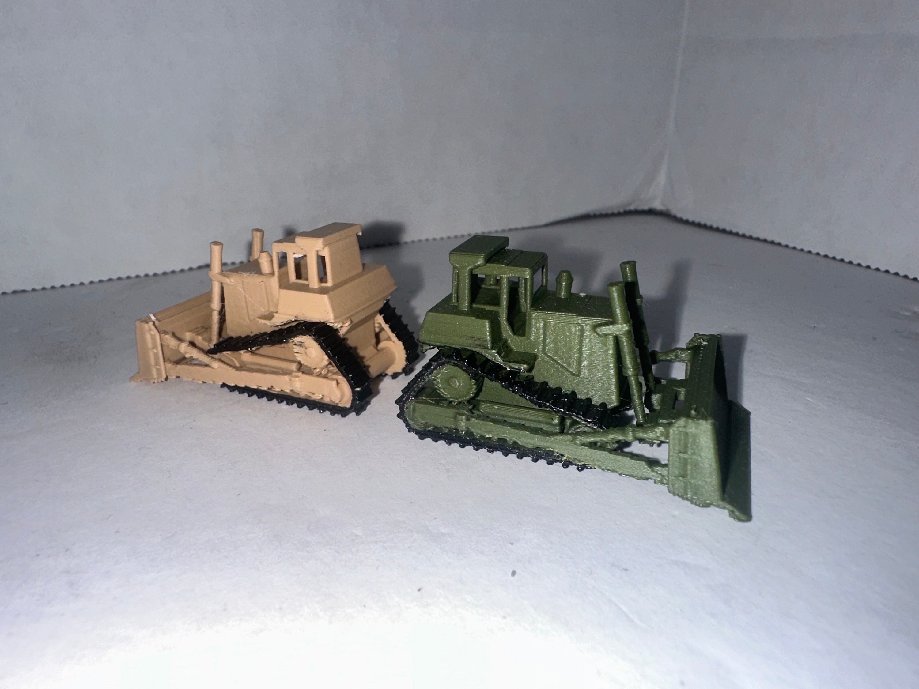 N - Scale Dozer Pack 1:160 Military Construction Bulldozers / Farm ...