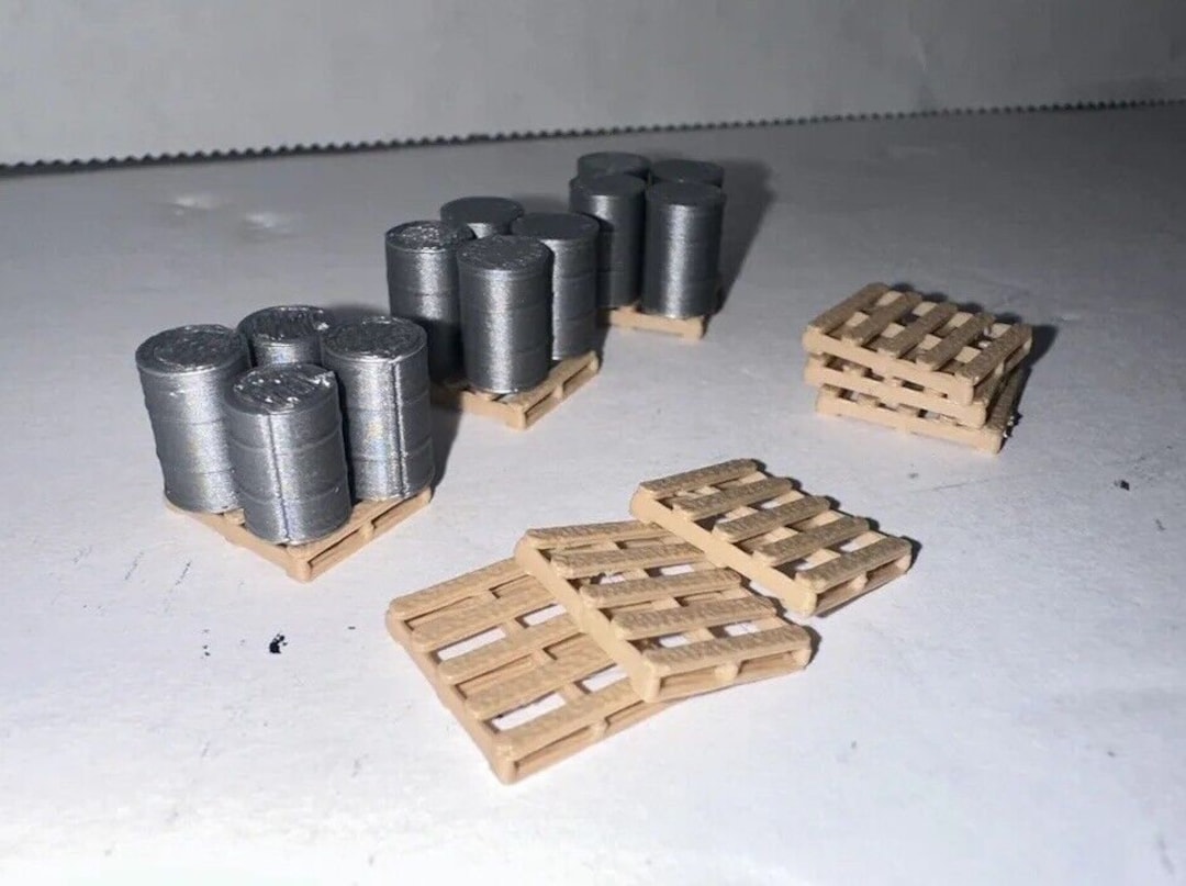HO Scale Pallets and Oil Drums 22 Pieces 1:87 Construction Equipment ...