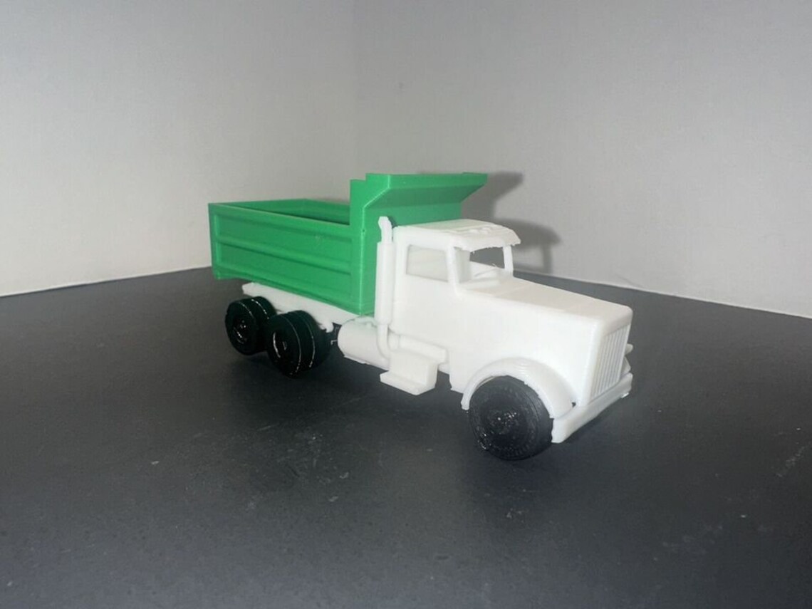 HO Scale Dump Truck Tandem Axle Construction Vehicle White 1:87 Semi ...