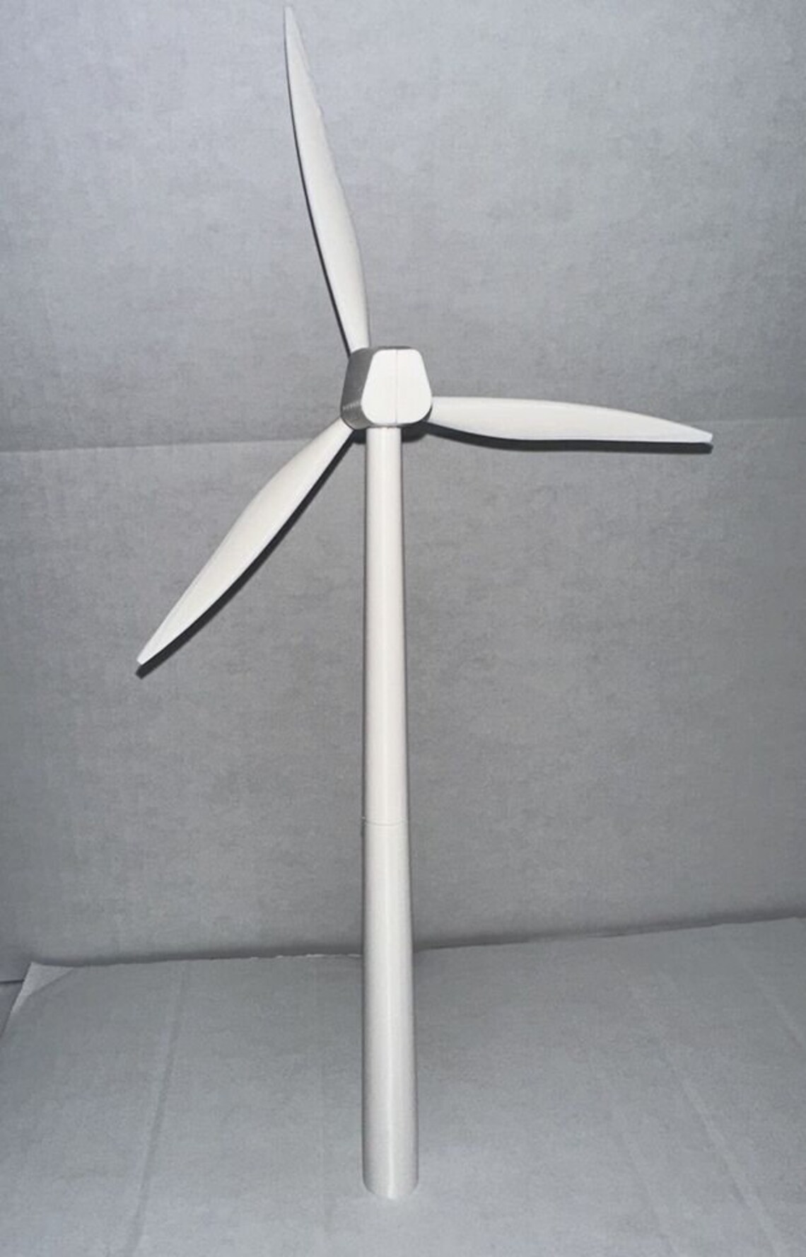 HO Scale Wind Turbine / Modern Windmill Generator White Detailed Model ...