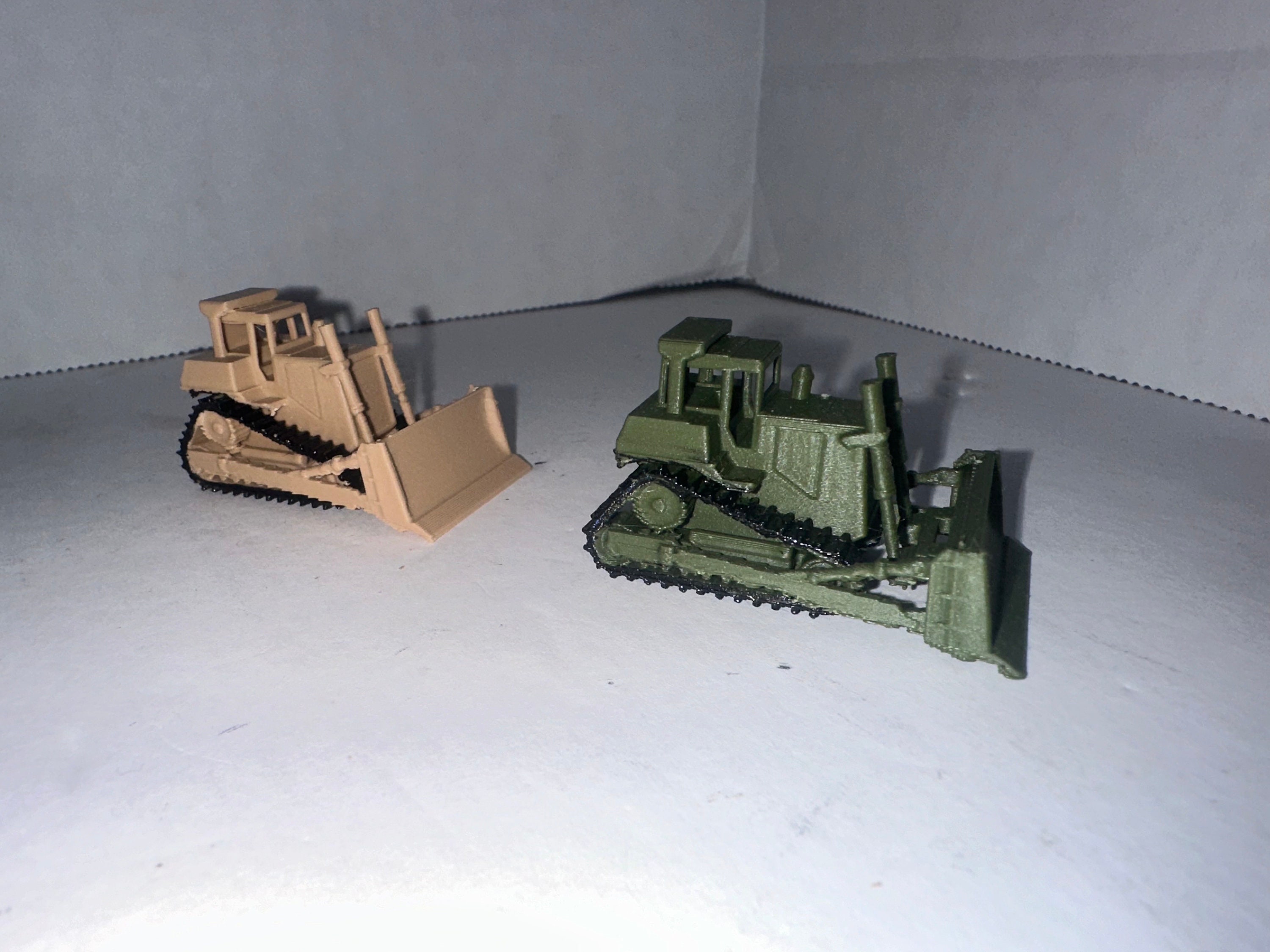 N - Scale Dozer Pack 1:160 Military Construction Bulldozers / Farm ...