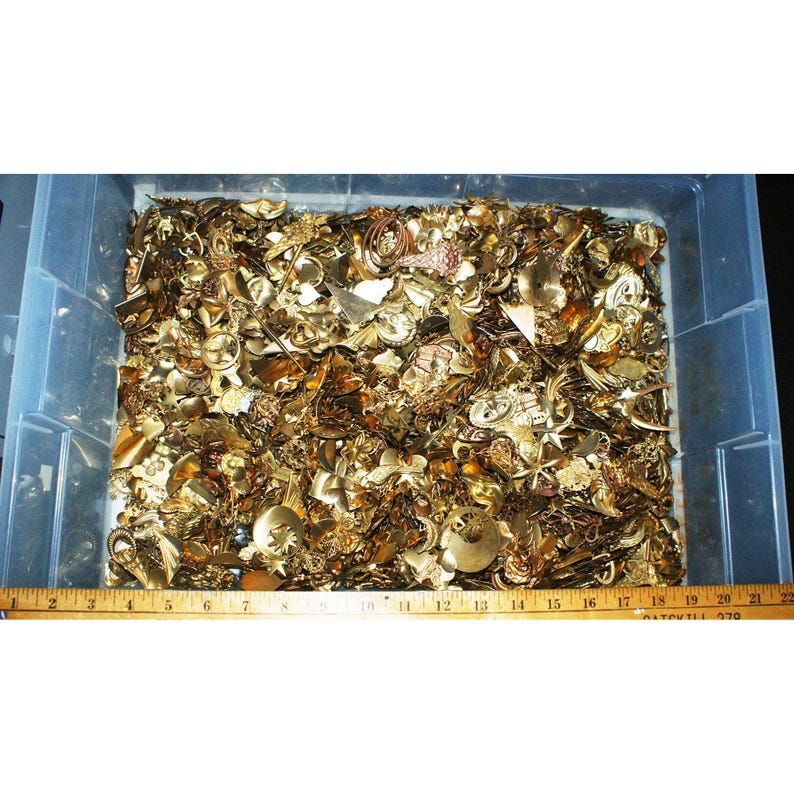 Lot 90 1 Lb app. 200 Pcs Assorted Vintage RAW BRASS STAMPINGS, Findings - Etsy
