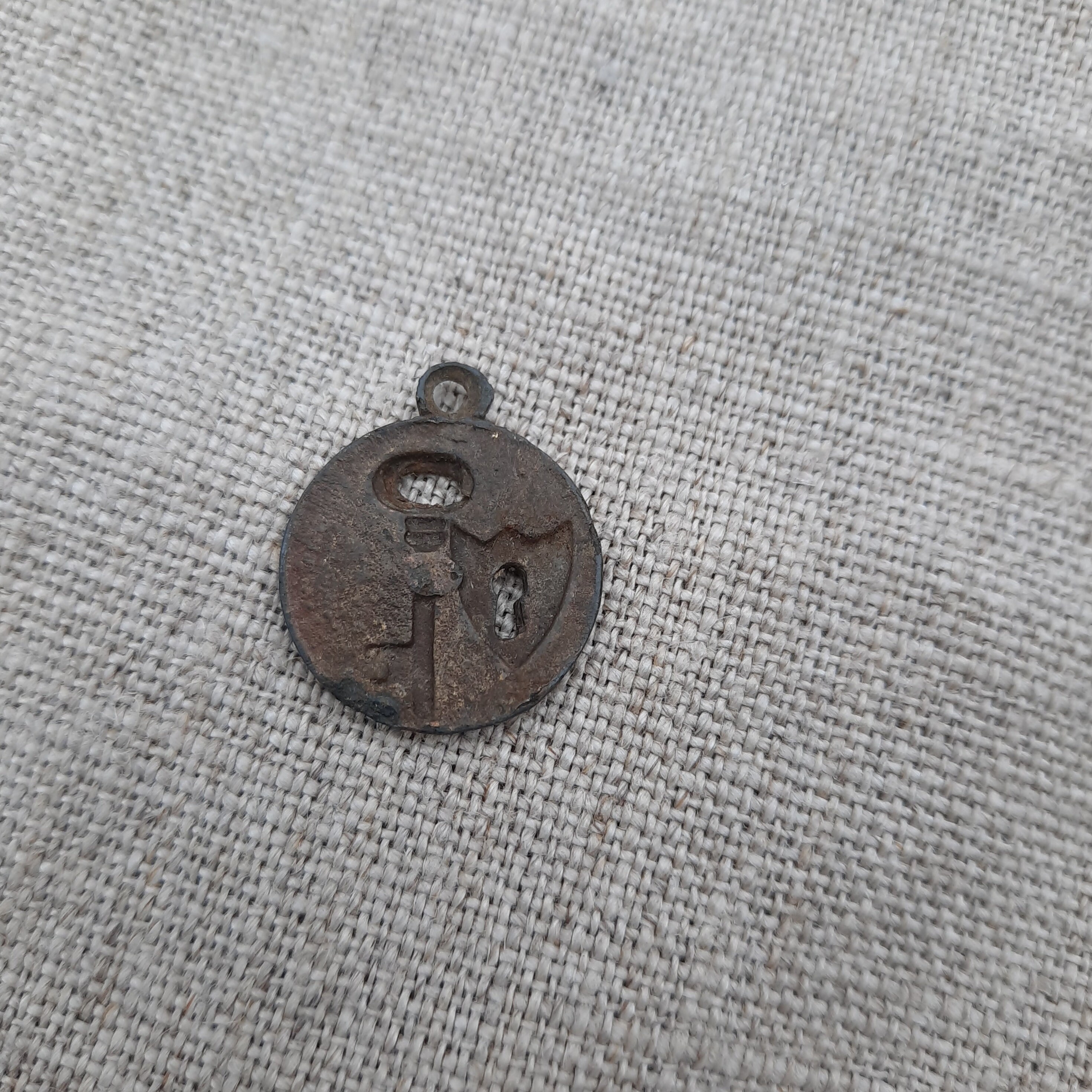 Vintage Collectible Bronze Medallion, Lock and Key Newlyweds Sybolism ...
