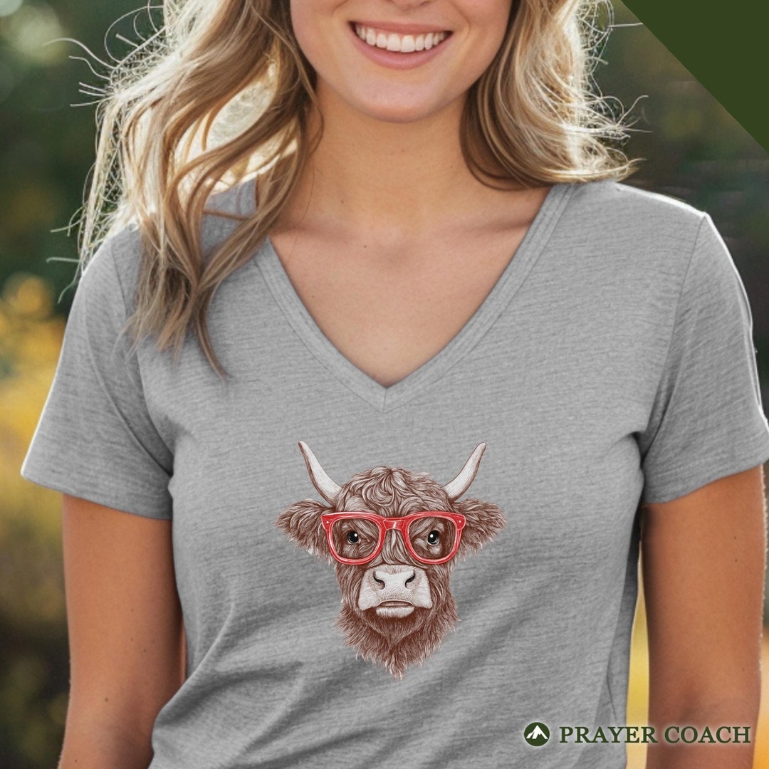 Quirky Highland Cow Glasses Graphic V-neck, Glasses-wearing Cattle ...