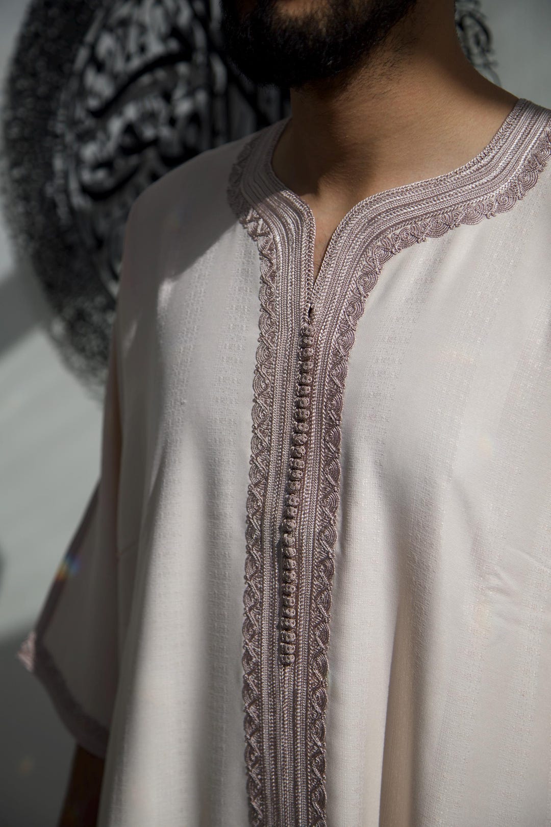 Majestic Thobes: Luxury Ultimate Ivory Gandora, Moroccan Maghrebi Thobe ...