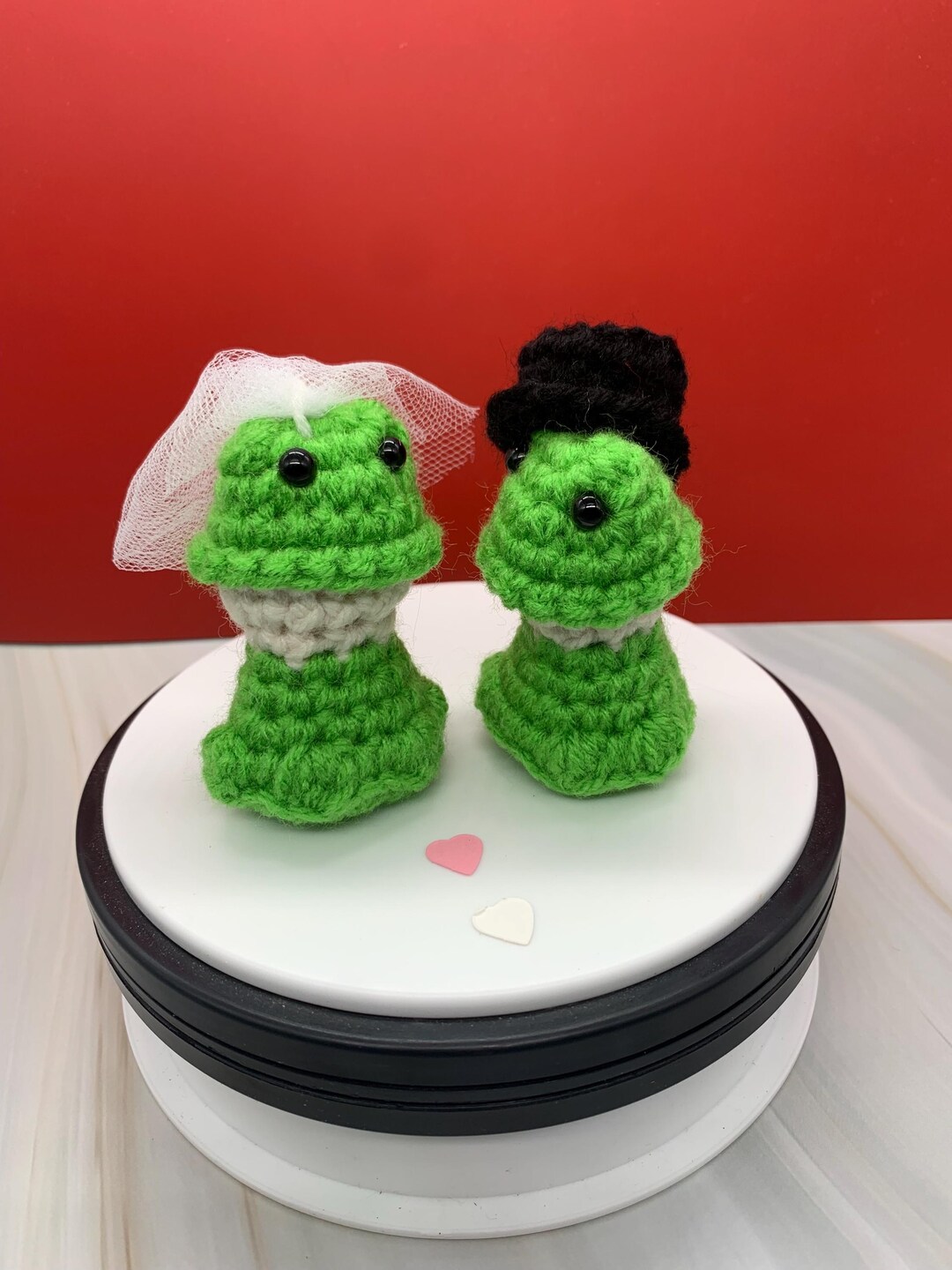 Glam Frogs Crochet Mini Frog Plushie, Fashion Froggy Icons! Consider ...