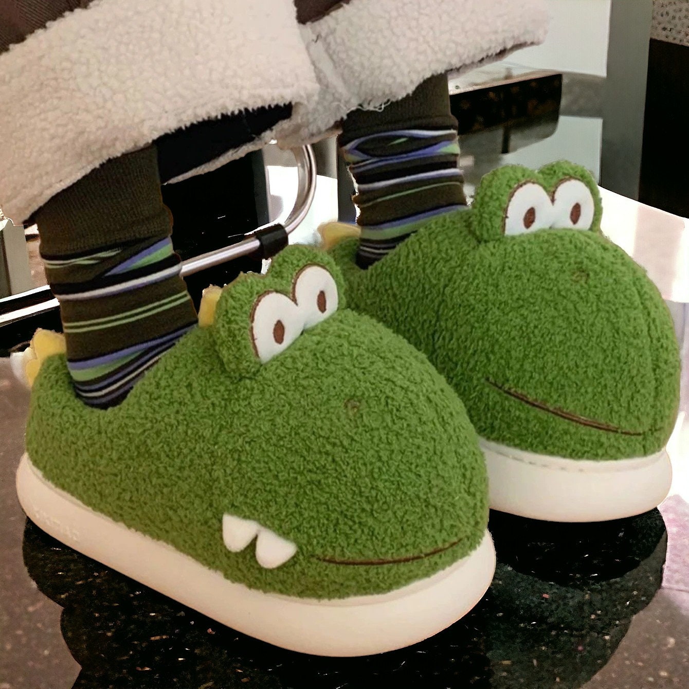 Fluffy Crocodile Slippers Cute Crocodile Slippers Comfy Crocodile ...