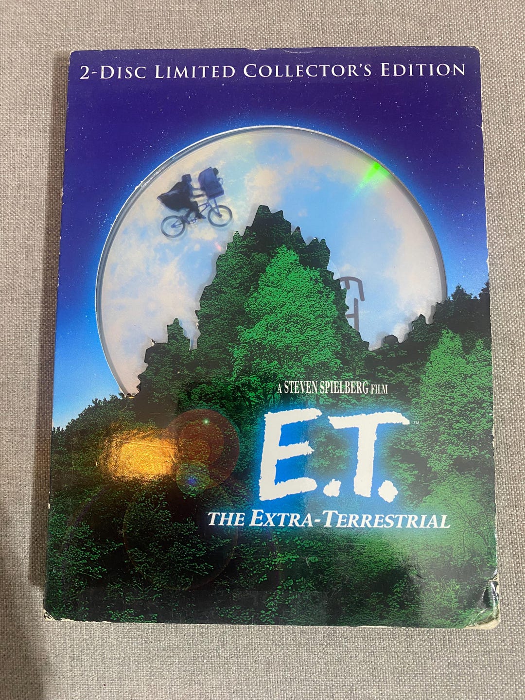 E.T. the Extra-terrestrial DVD - 2 Disc Edition With Special Features ...