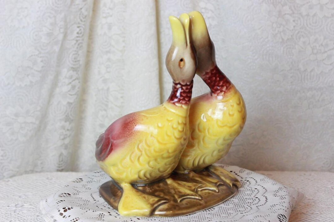 Vintage Hull Pottery Kissing Ducks Planter - Vtg 1950s Two Geese Vase ...
