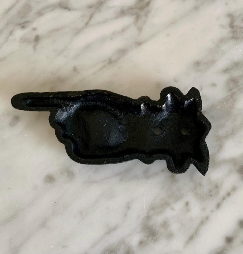 Antique Style Black Cast Iron Pointing Finger Wall Plaque . This Way ...