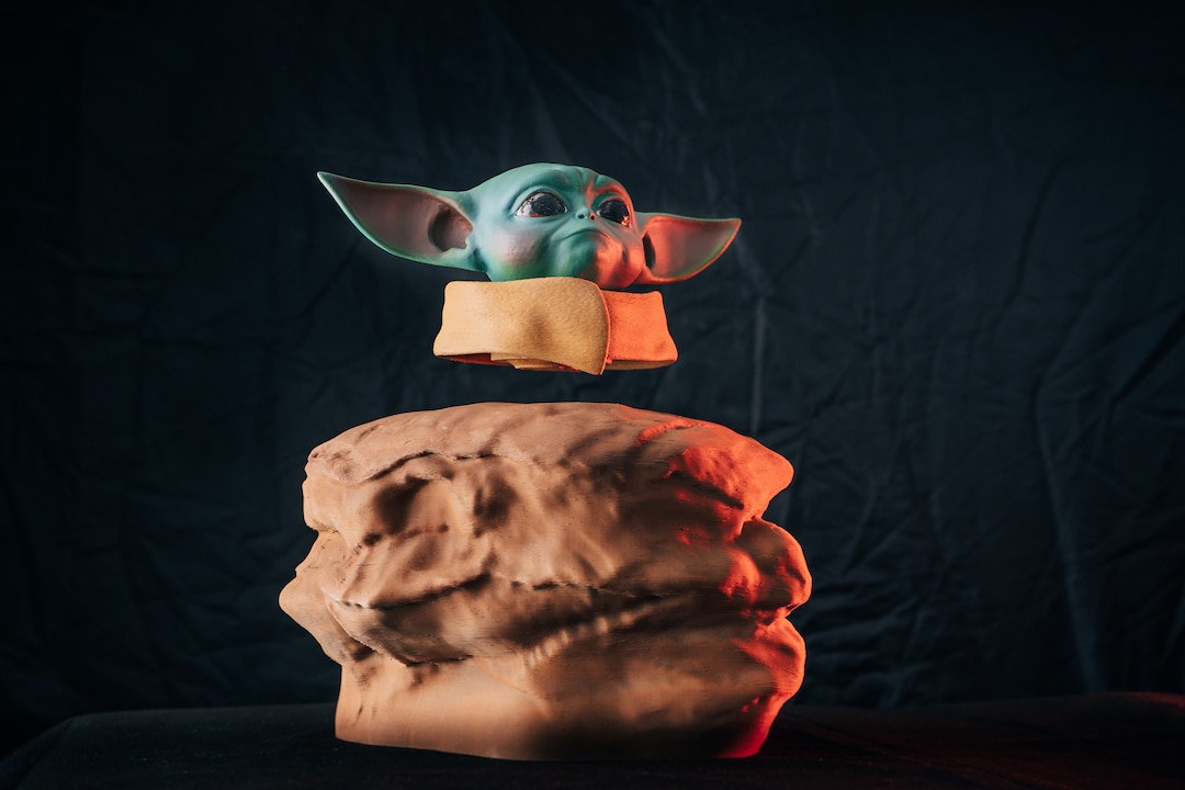 Baby Yoda Figure / Grogu Flying Bust / Star Wars Mandalorian / Star ...