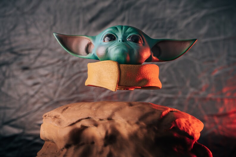 Baby Yoda Figure / Grogu Flying Bust / Star Wars Mandalorian / Star ...