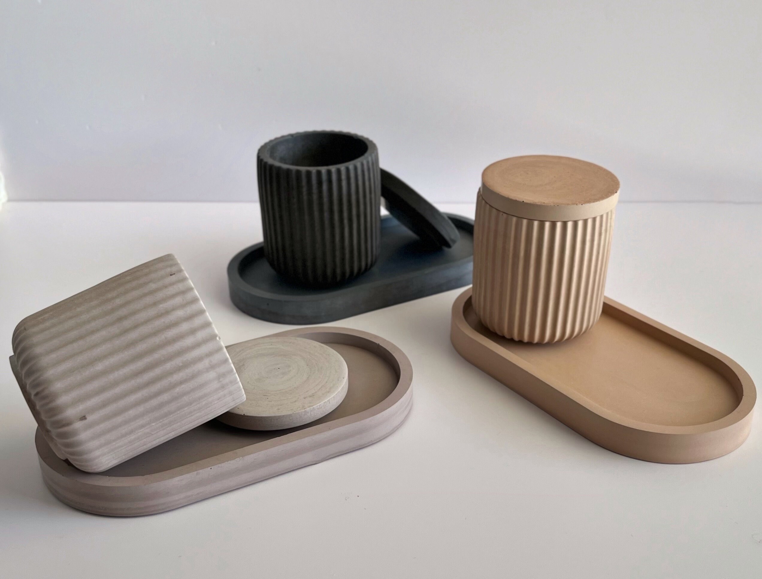 Concrete Container With Lid Round Cement Storage Vessel Ribbed Tall ...