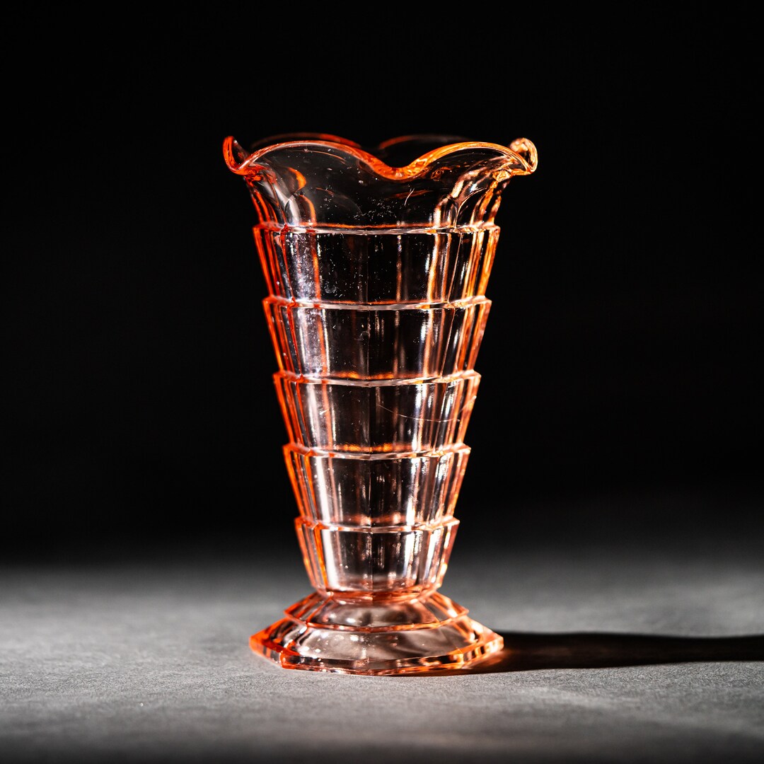 Pink Ruffled Art Deco Vase, Tea Room Pattern by Indiana Glass Co. 6.5 ...