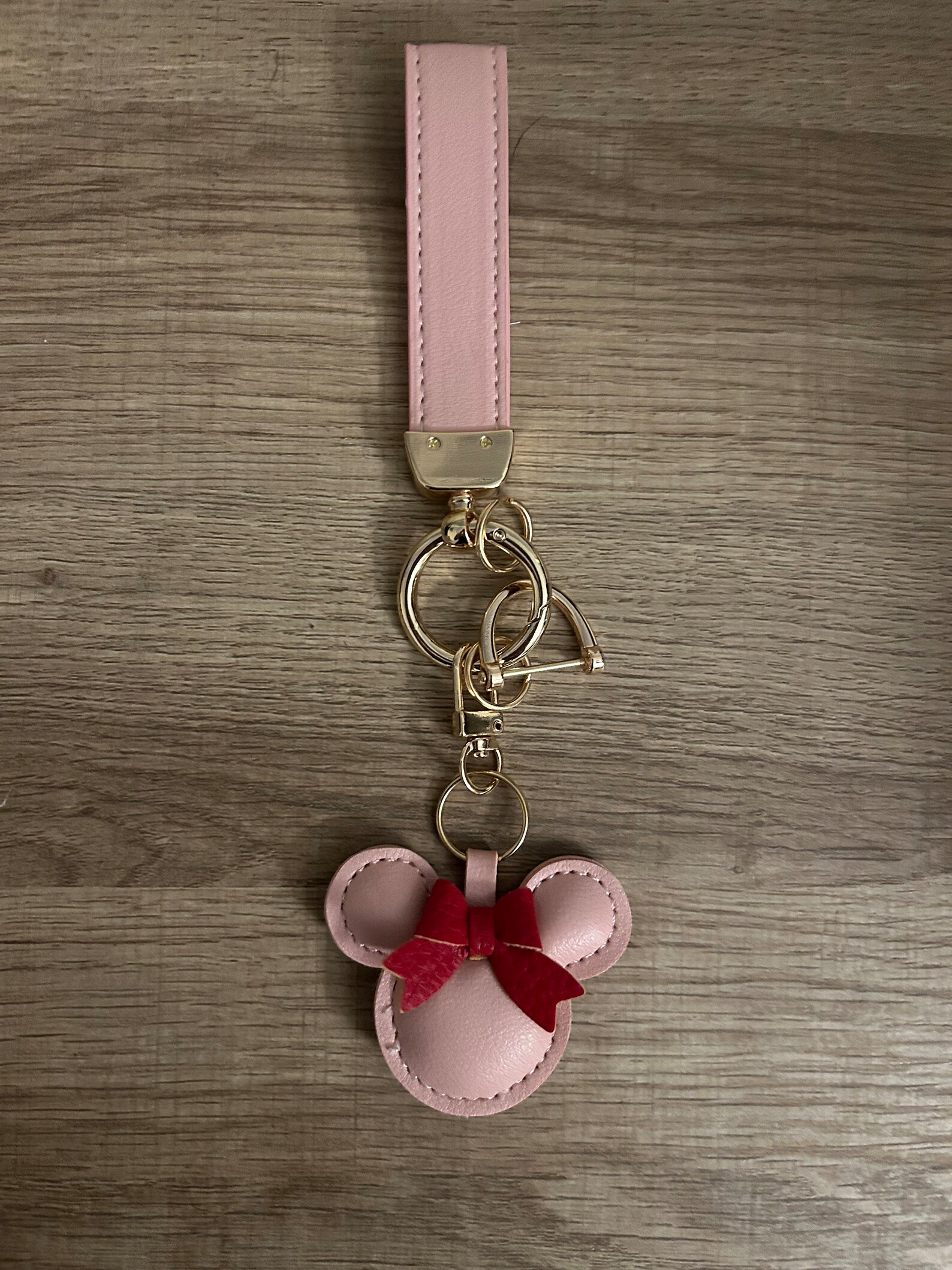 Minnie Mouse Keychain - Etsy