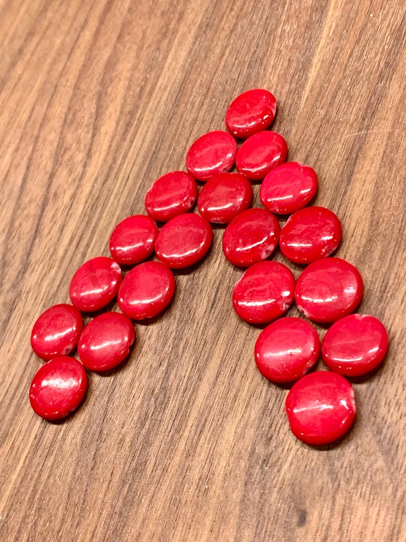 10 Natural Freshwater Sea Shell, Painted Red, Size ~ 13mm, Hole ~ 1mm ...