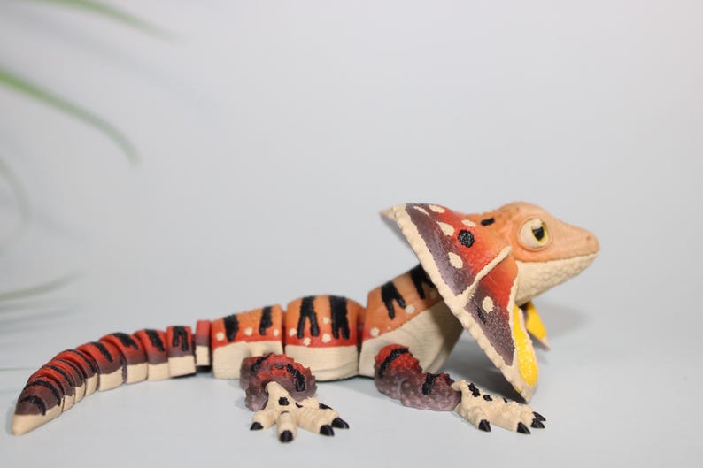 Flexi Frilled-neck Lizard: 3D Printed Articulated Fidget Toy-colors May ...