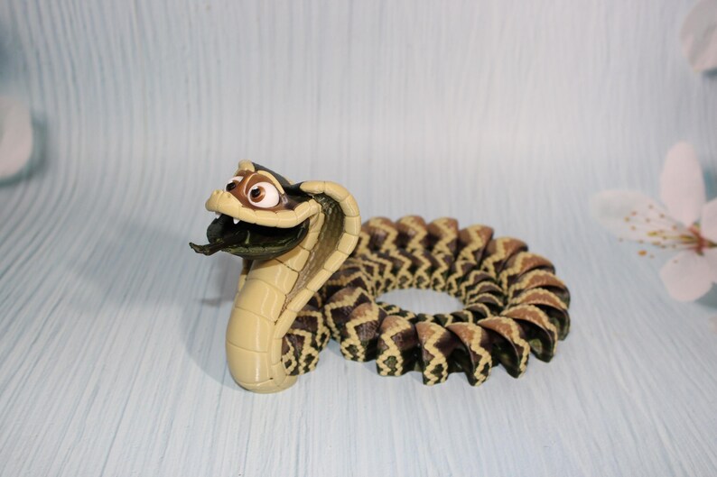 3D Printed Articulated 25" King Cobra Snake - Etsy