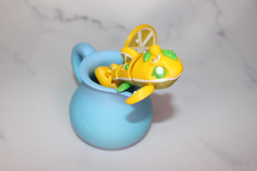 Lemonade Shark With Lemonade Pitcher Options Articulated Flexi Fidget ...