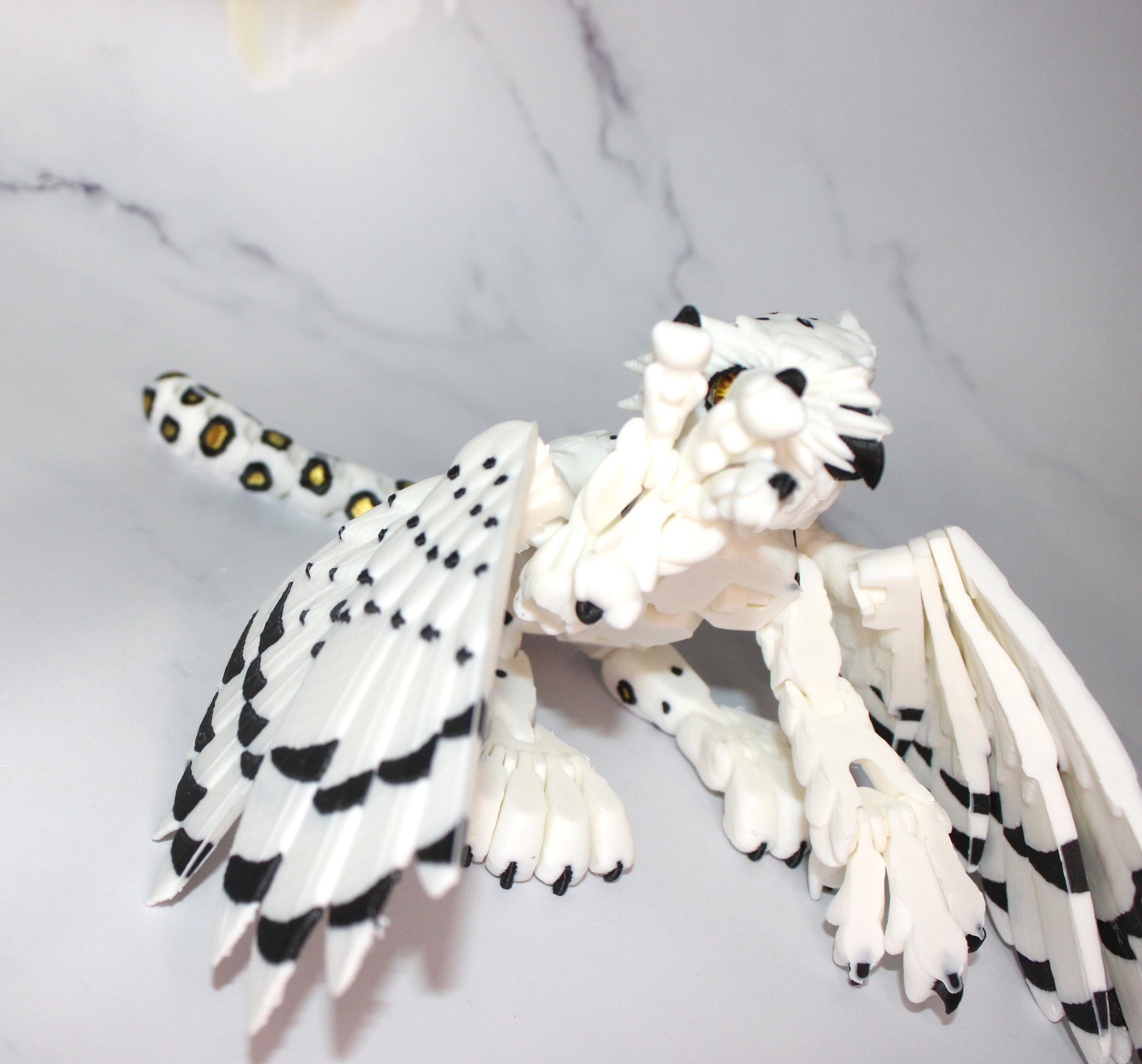 3D Printed Articulated Gryphon Fidget Figurine: 9x10.5 Wingspan - Etsy