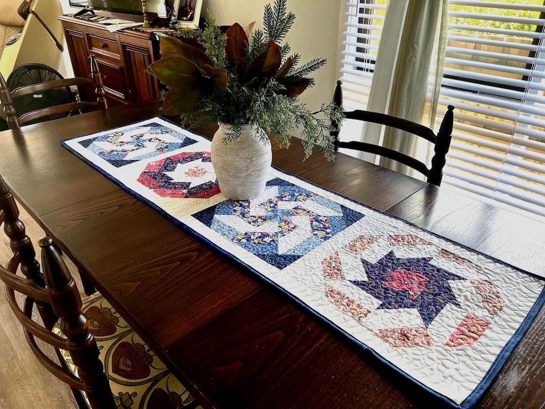 Twist Turn Table Runner Pattern: Scrap Buster Quilt (PDF Pattern) - Etsy