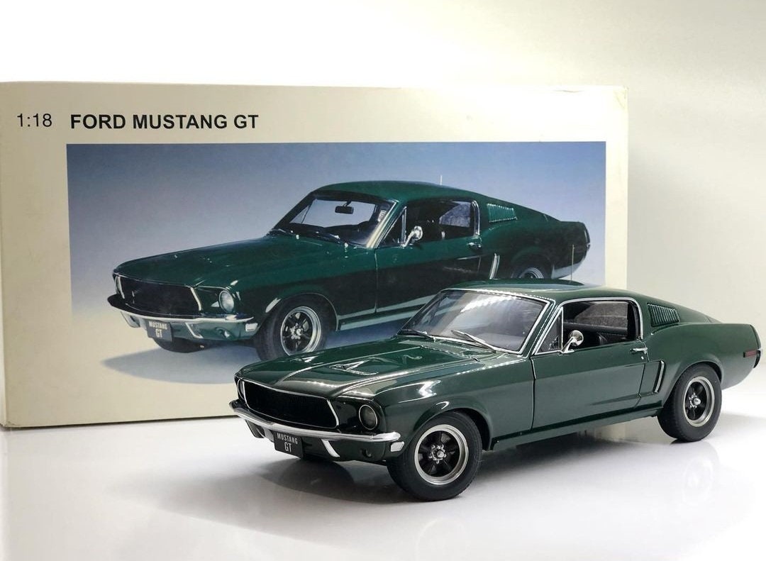 Autoart 1:18 Ford Mustang GT '68 dark Green - Etsy