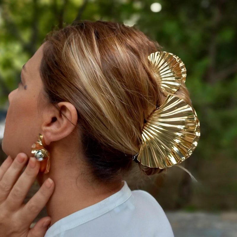 Sea Shell Hair Clips - Etsy